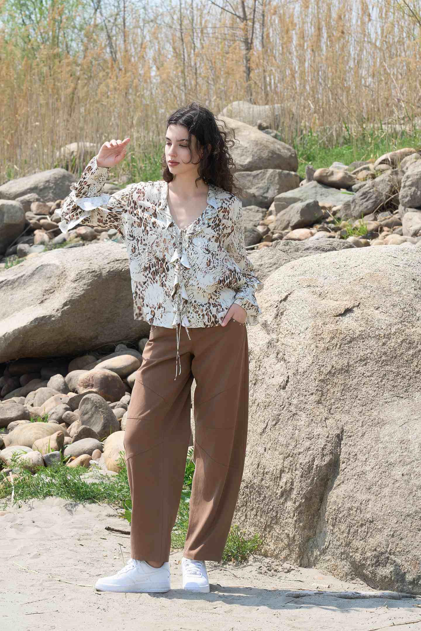 Rustic Charm Cargo Pants: The Perfect Blend of Durability, Comfort, and ...
